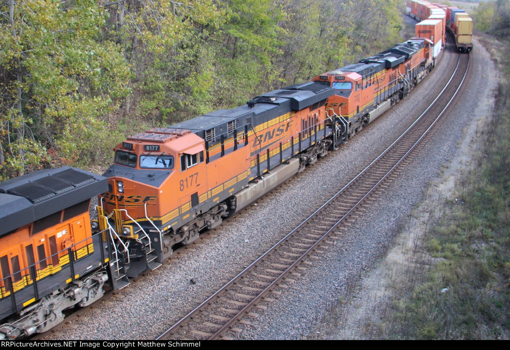 BNSF 8177